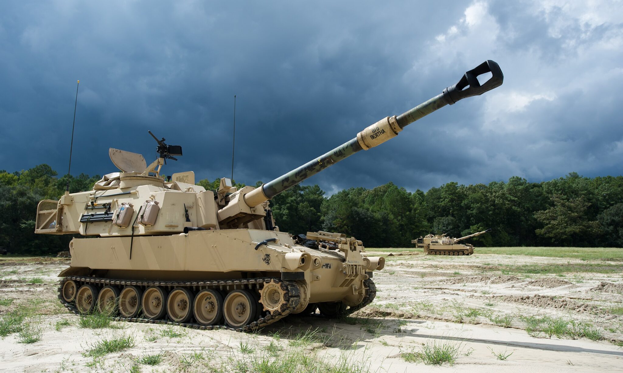 U.S. Army Announces Self-Propelled Howitzer Competition - Defense ...